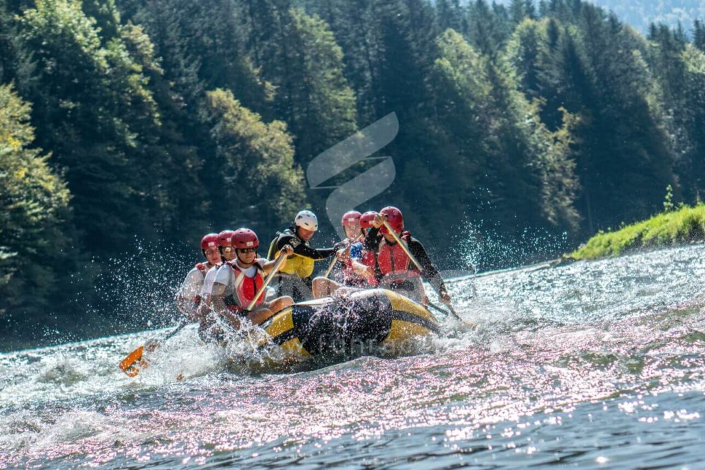 RAFTING DUNAJEC, spływ pontonowy na Dunajcu, atrakcja dla FIRM