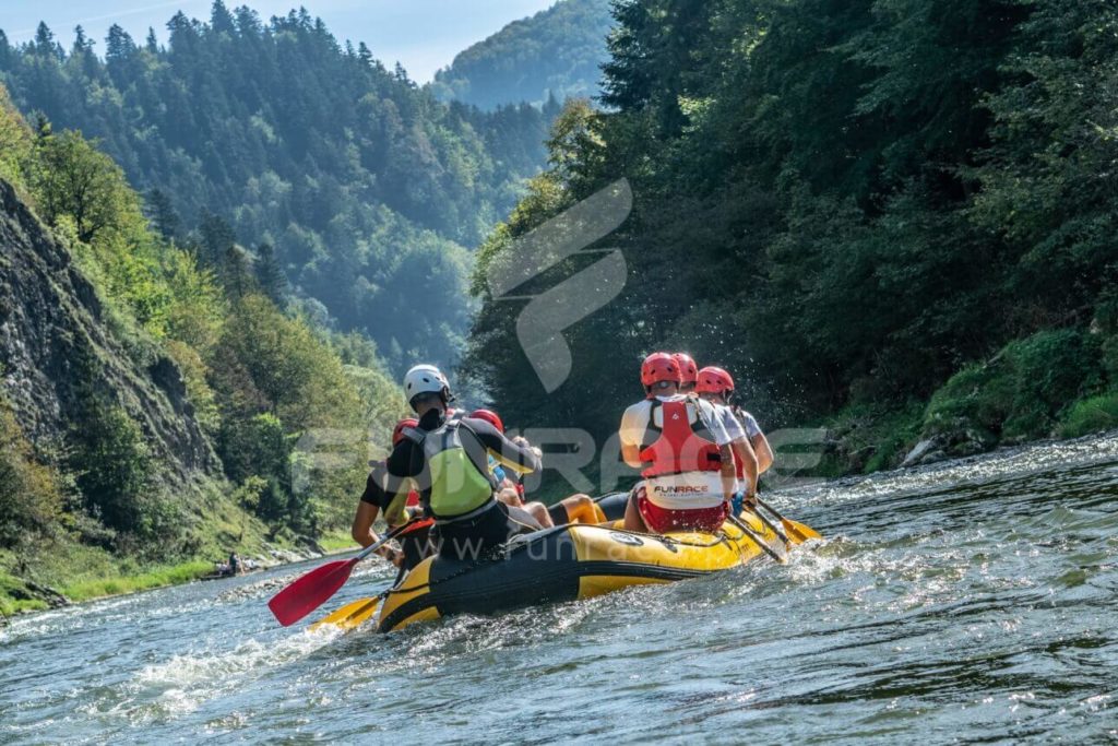RAFTING DUNAJEC, spływ pontonowy na Dunajcu, atrakcja dla FIRM